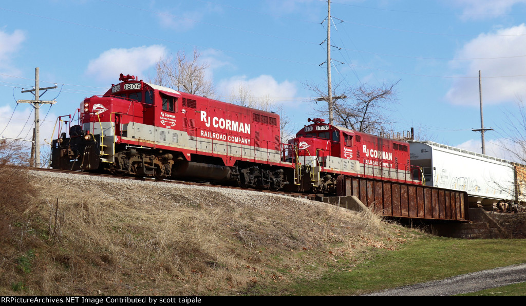 RJC 1806 and 1731 cross the Miami Erie Canal St Marys Ohio